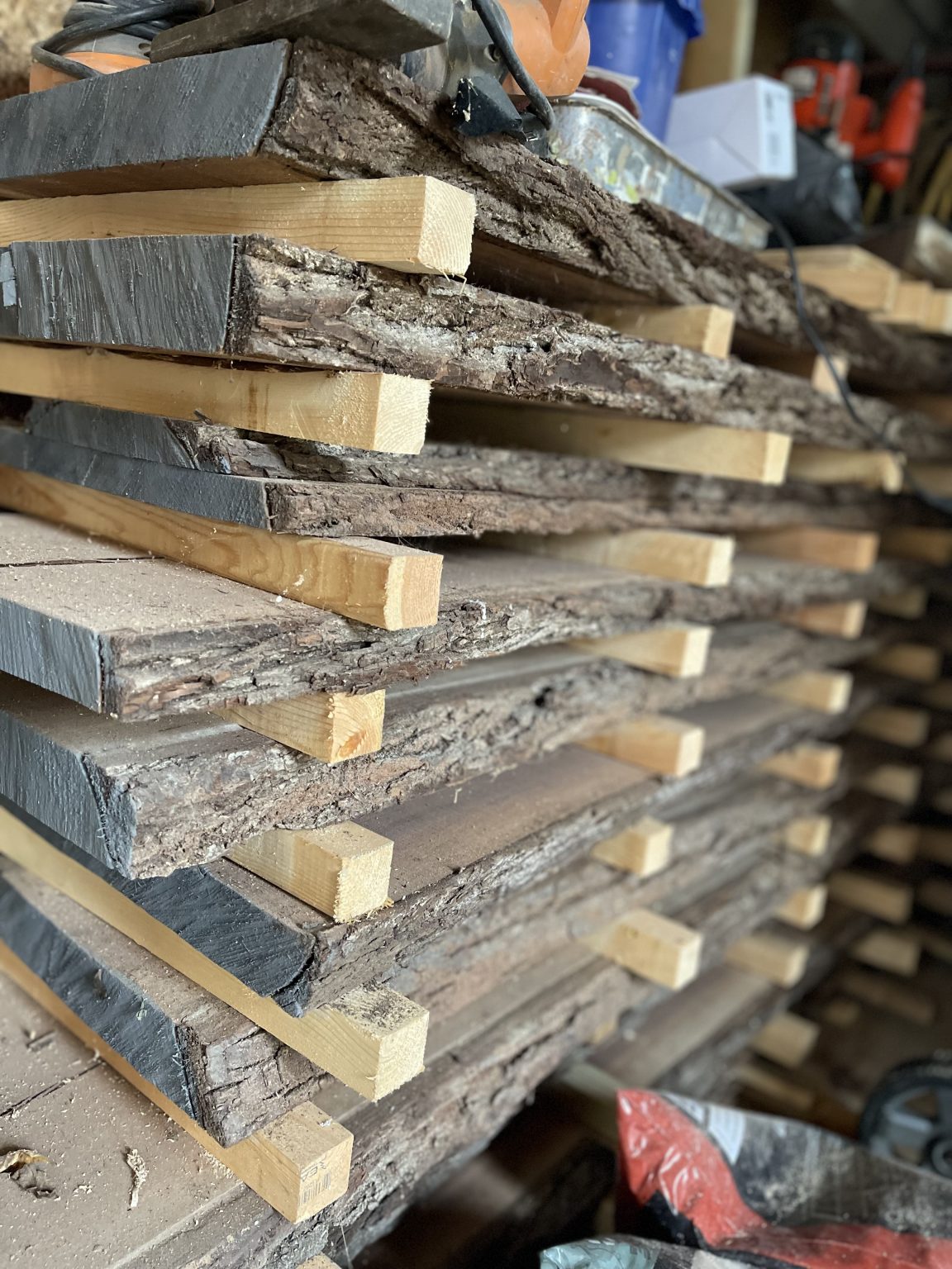 HOW TO MAKE A LIVE EDGE WOOD TABLE FROM SLABS - Saved from Salvage